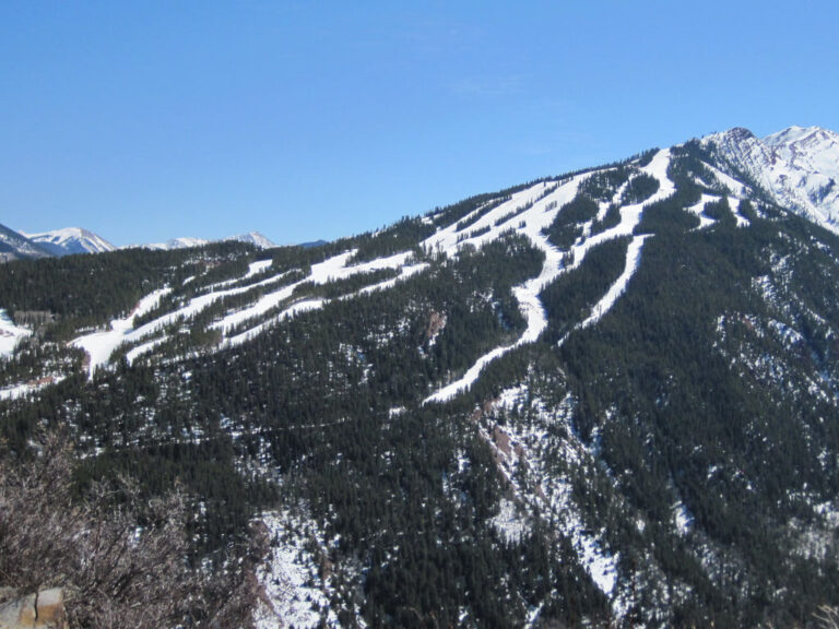 Aspen Highlands Ski Deals, Skier & Traveler Info