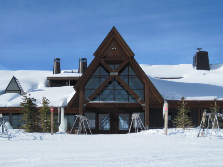 Aspen Mountain Ski Deals and Travel Info